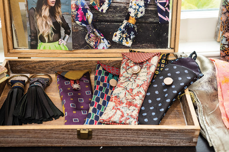 Vineyard Gazette | | We're KIN