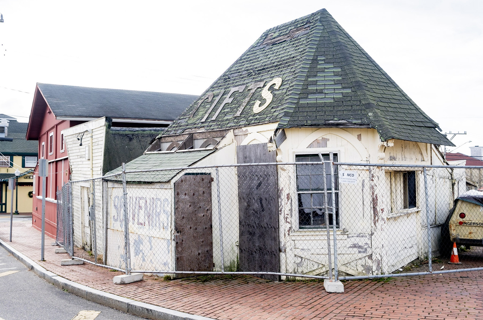 Vineyard Gazette | Old Variety Store | Old Variety Store Slated for ...