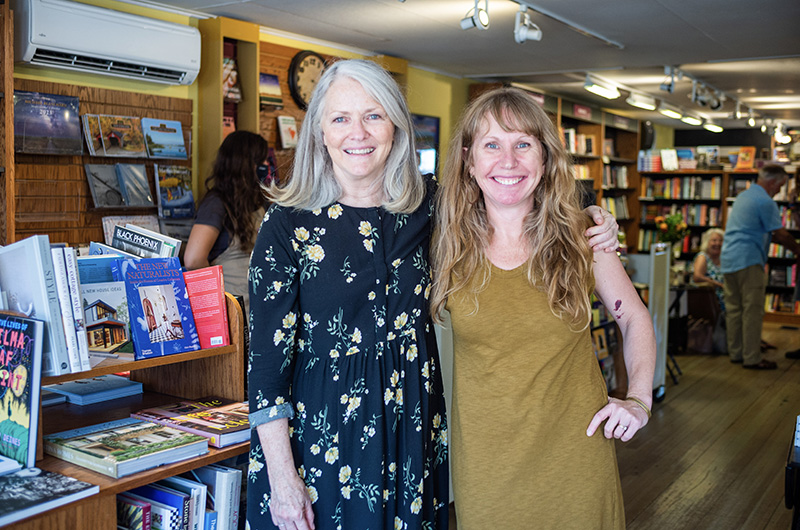 Vineyard Gazette | Bunch of Grapes | Bunch of Grapes Bookstore Turns ...