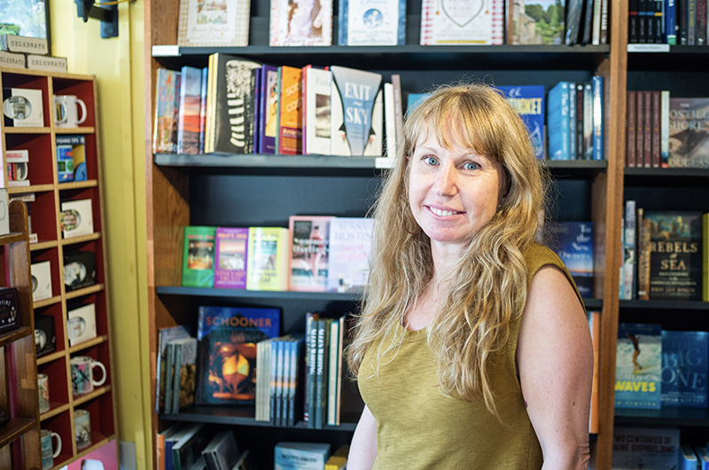 Vineyard Gazette | Bunch of Grapes | Bunch of Grapes Bookstore Turns ...