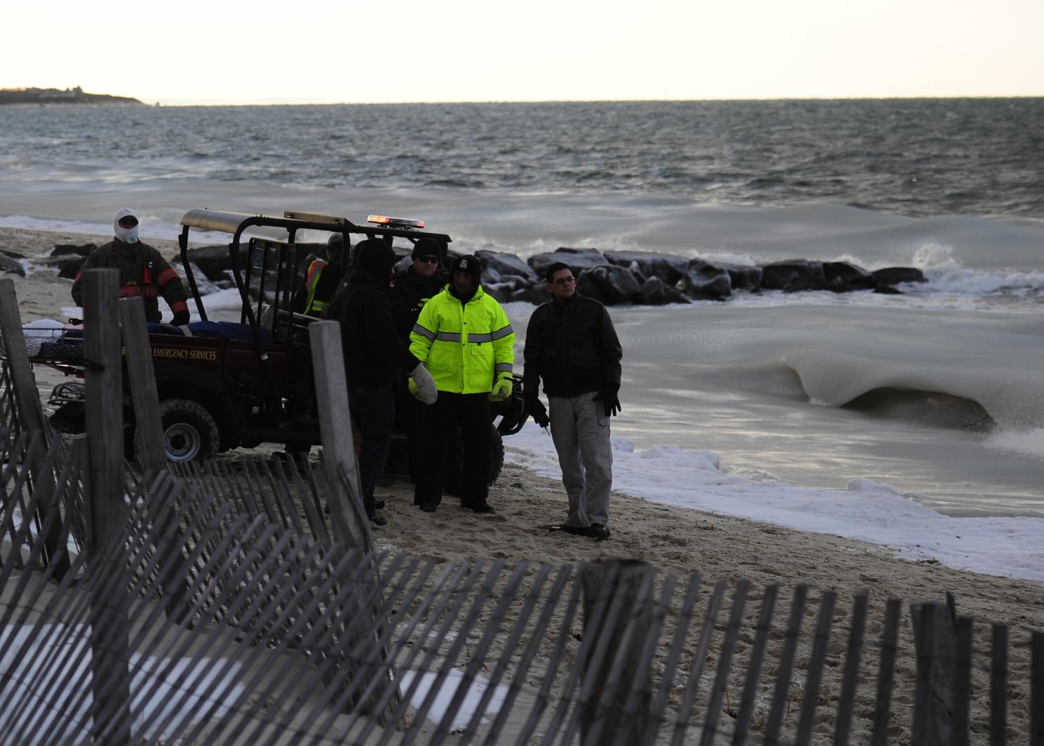 Vineyard Gazette | Aircraft accidents | News Update: Monday, Jan. 16 ...