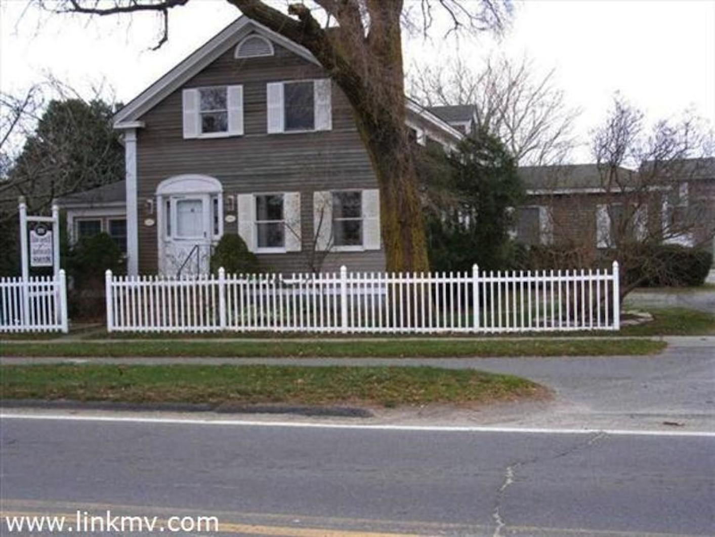 Vineyard Gazette | | 282 Upper Main Street, Edgartown