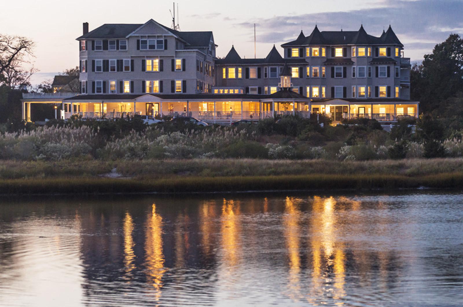 Vineyard Gazette | Harbor View Hotel | Harbor View Hotel Changes Hands ...